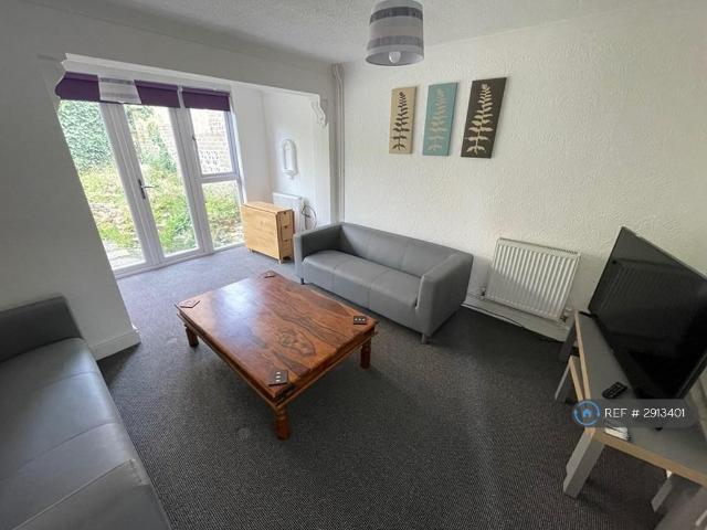 1 bedroom house share to rent