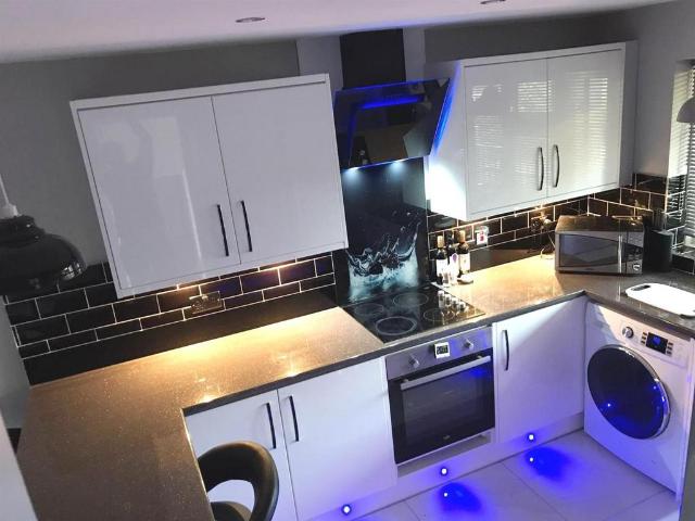 1 bedroom house share to rent