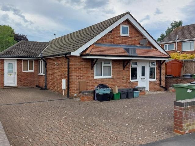 1 bedroom house share to rent