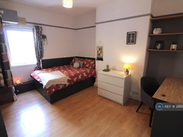 1 bedroom house share to rent