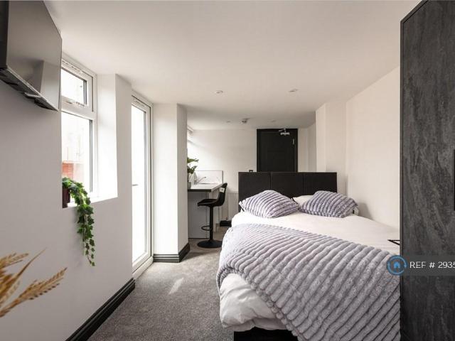 1 bedroom house share to rent