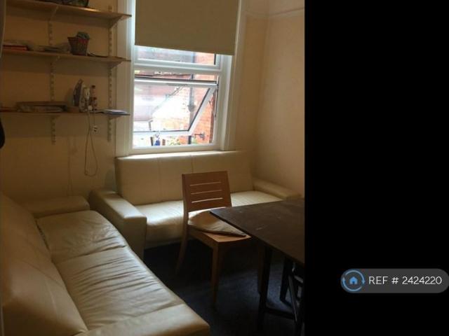 1 bedroom house share to rent
