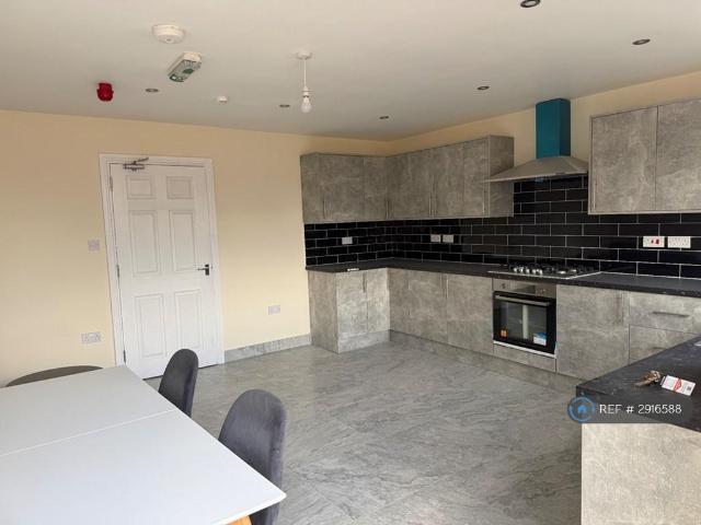 1 bedroom house share to rent