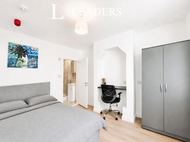 1 bedroom house share to rent