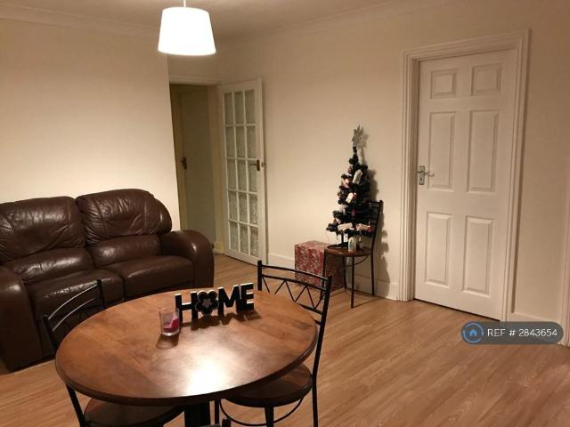 1 bedroom house share to rent