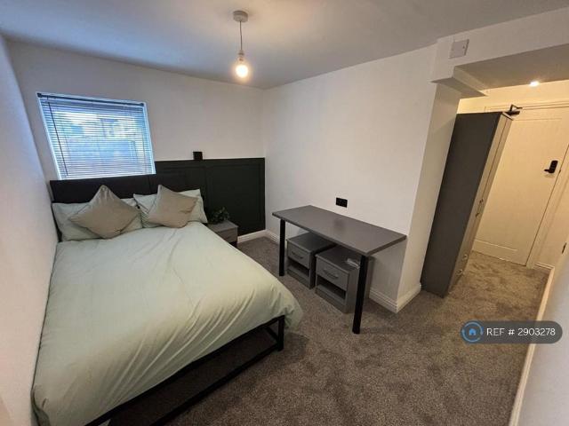 1 bedroom house share to rent