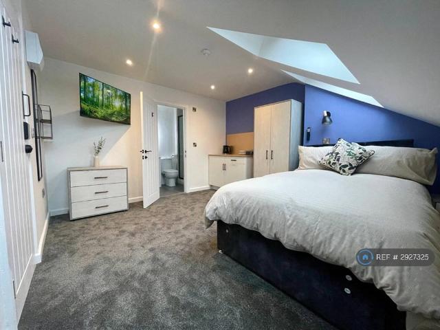 1 bedroom house share to rent