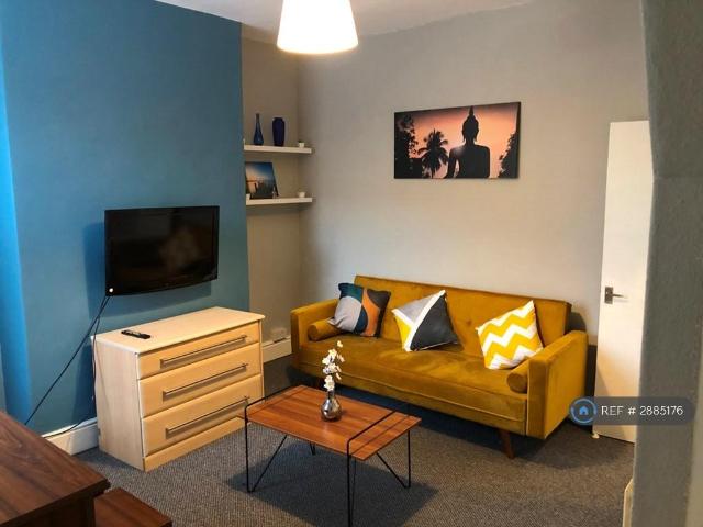 1 bedroom house share to rent