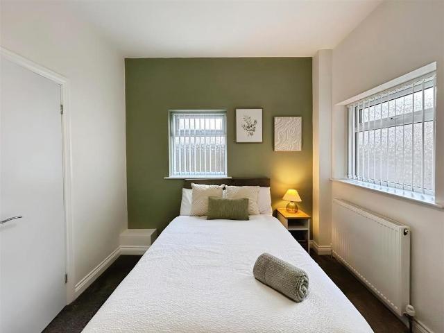 1 bedroom house share to rent