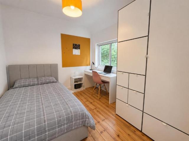 1 bedroom house share to rent
