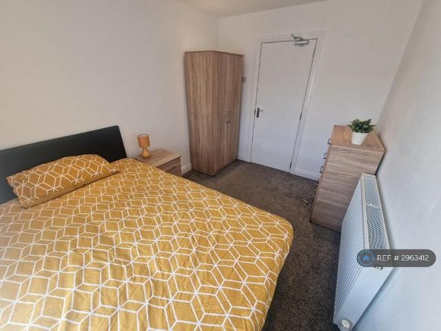 1 bedroom house share to rent