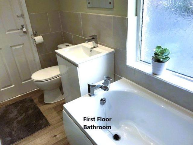 1 bedroom house share to rent