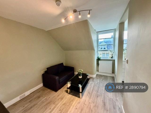 1 bedroom house share to rent