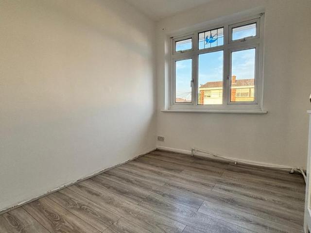 1 bedroom house share to rent