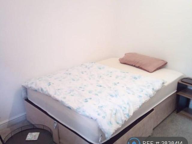1 bedroom house share to rent