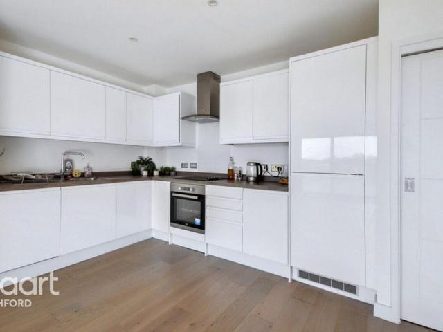 1 bedroom house share to rent