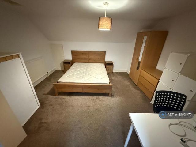1 bedroom house share to rent