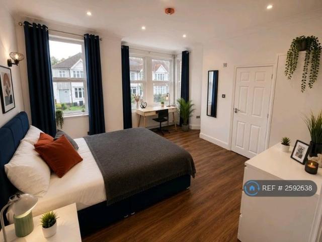 1 bedroom house share to rent