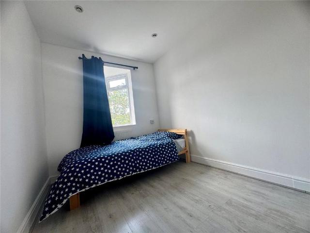 1 bedroom house share to rent