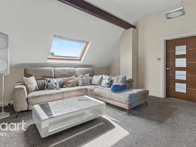 1 bedroom house share to rent