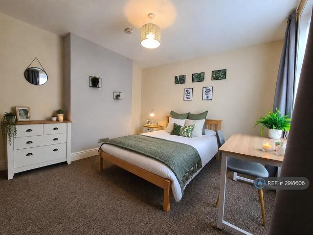 1 bedroom house share to rent