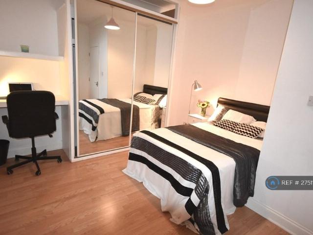 1 bedroom house share to rent