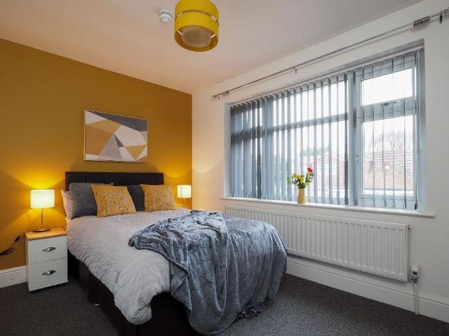 1 bedroom house share to rent