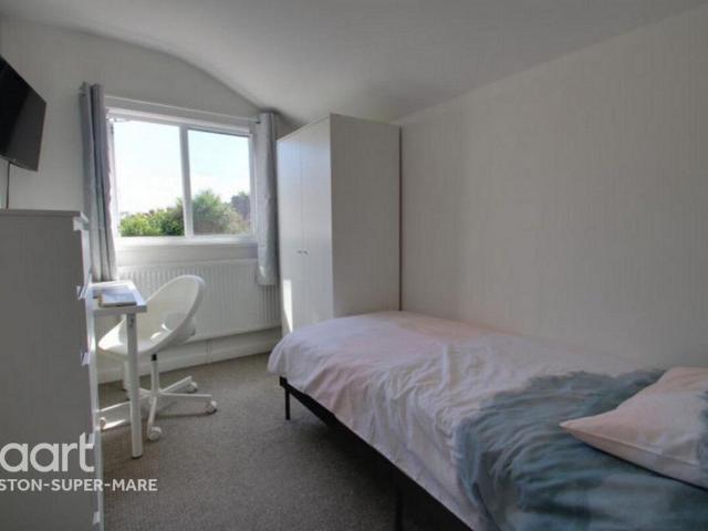 1 bedroom house share to rent