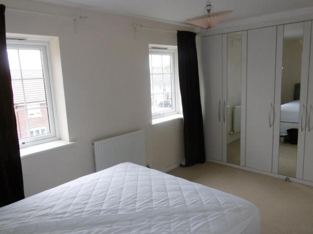 1 bedroom house share to rent