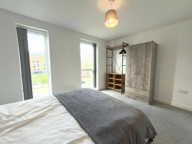 1 bedroom house share to rent