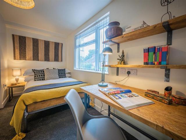 1 bedroom house share to rent