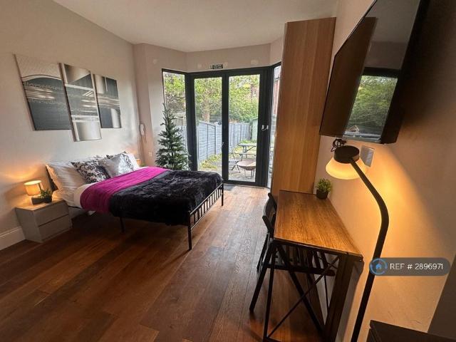 1 bedroom house share to rent