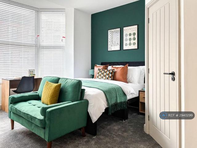 1 bedroom house share to rent