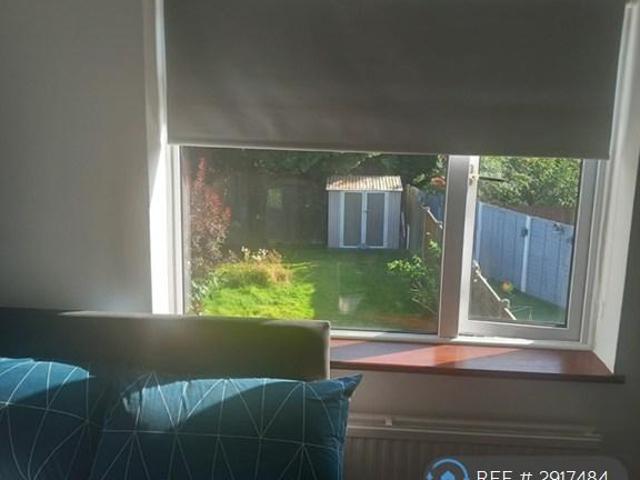 1 bedroom house share to rent