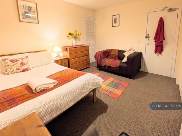 1 bedroom house share to rent