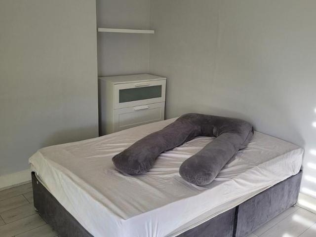 1 bedroom house share to rent