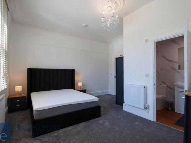 1 bedroom house share to rent