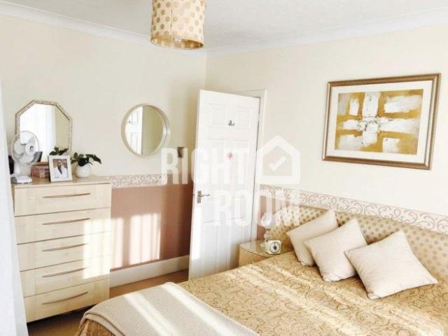 1 bedroom house share to rent