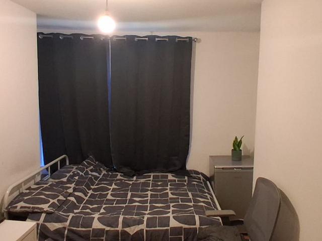 1 bedroom house share to rent
