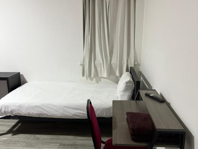 1 bedroom house share to rent