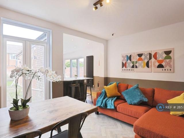 1 bedroom house share to rent
