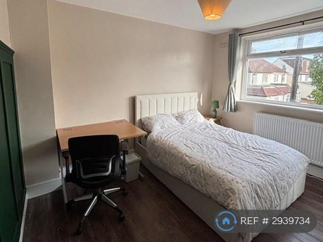 1 bedroom house share to rent