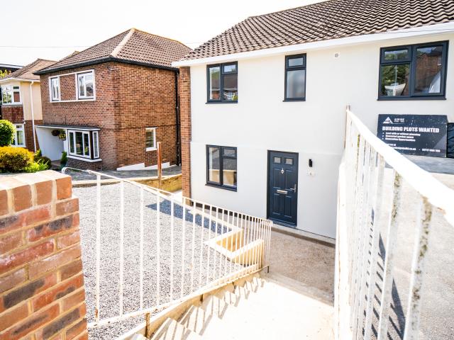 1 bedroom house share to rent
