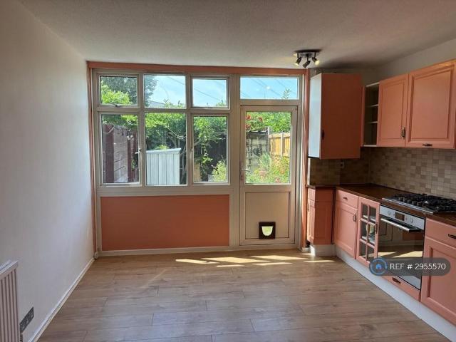 1 bedroom house share to rent