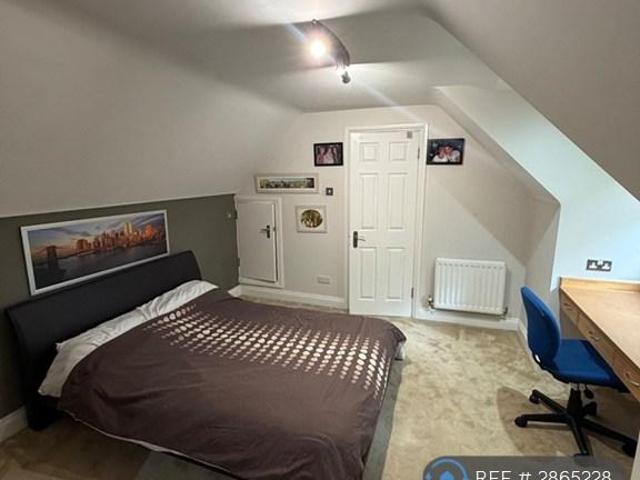 1 bedroom house share to rent