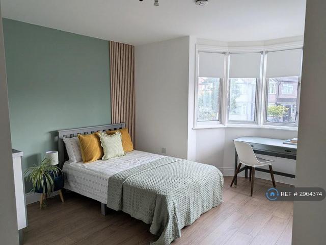 1 bedroom house share to rent
