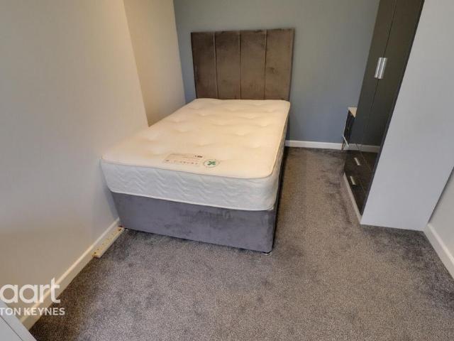 1 bedroom house share to rent