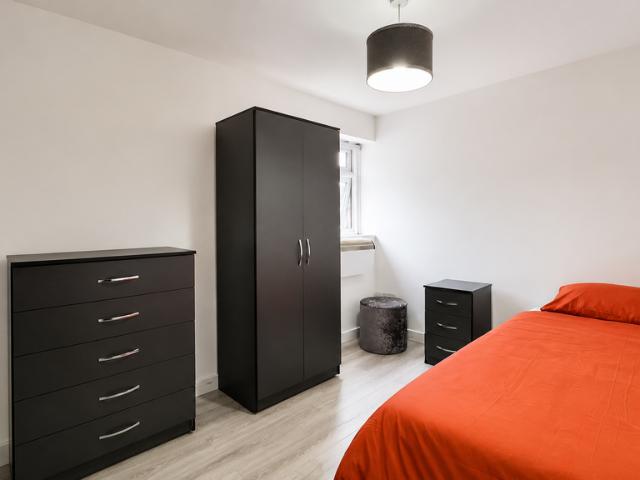 1 bedroom house share to rent