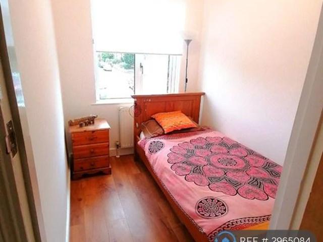 1 bedroom house share to rent