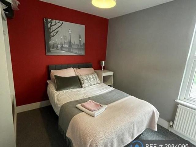 1 bedroom house share to rent